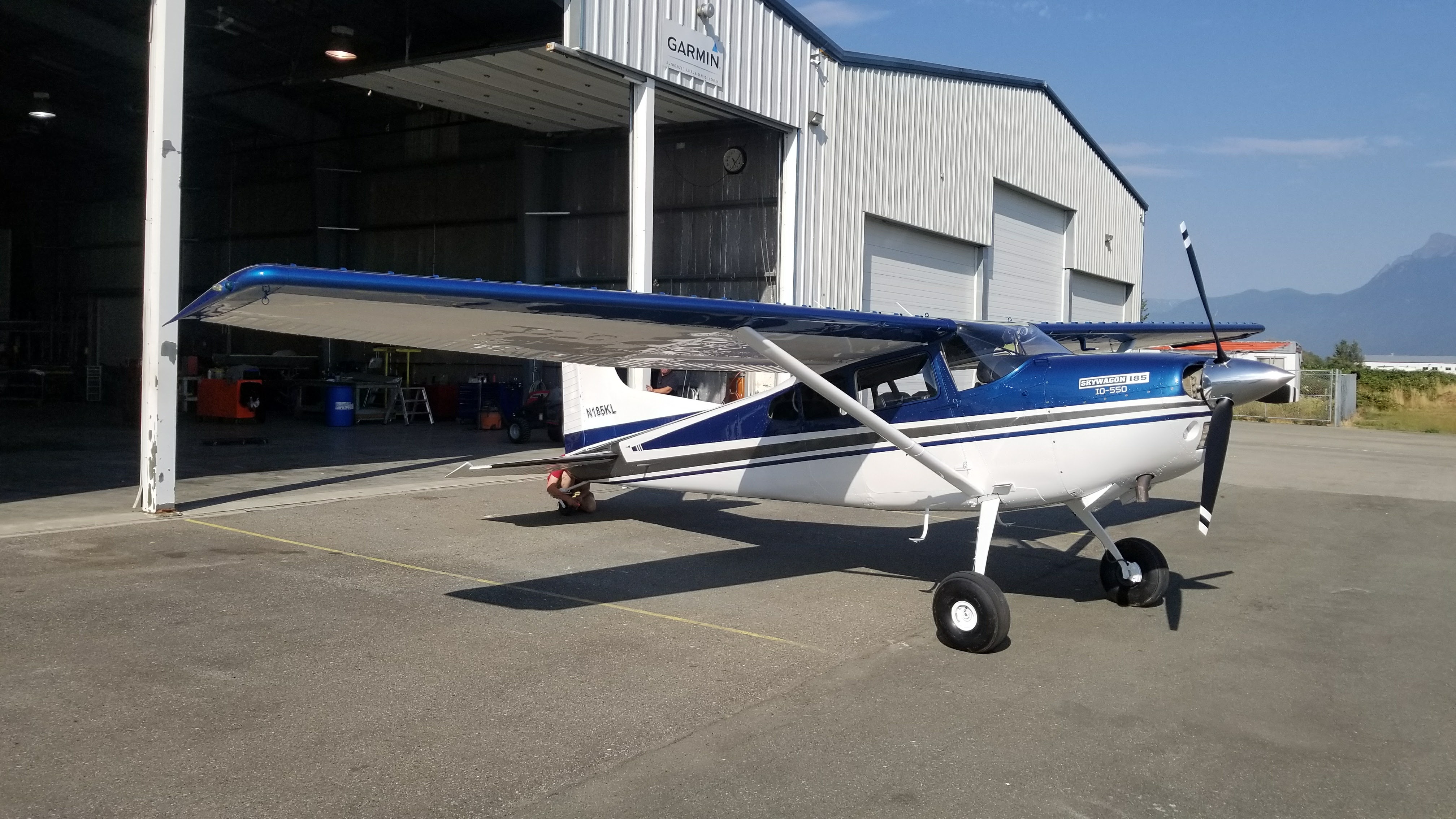 Cessna 185 Paint Windows (4) – Upper Valley Aviation